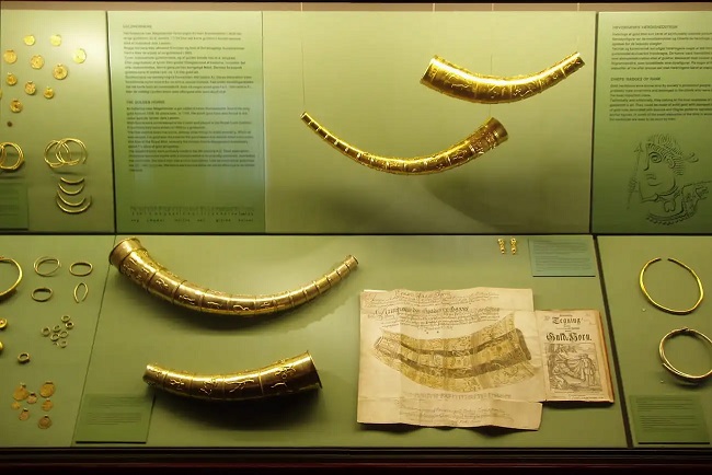DESCUBRIMIENTO Y PÉRDIDA DE LOS CUERNOS DE ORO DE GALLEHUS – Bariloche ...